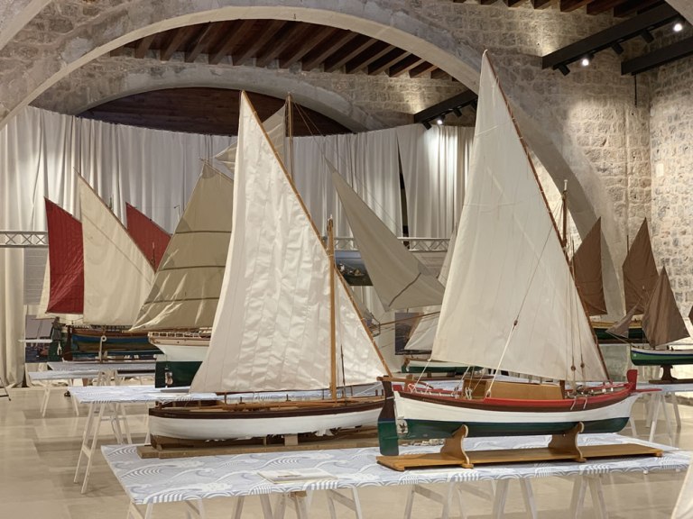 Traditional boats on display in the Hvar Arsenal – models by Luciano ...