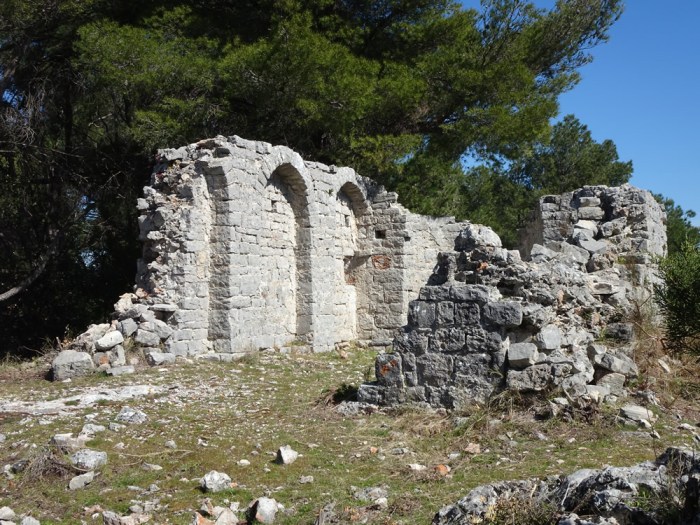Sacred triangles in the landscape: Mokoš – Perun – Veles | Go Hvar